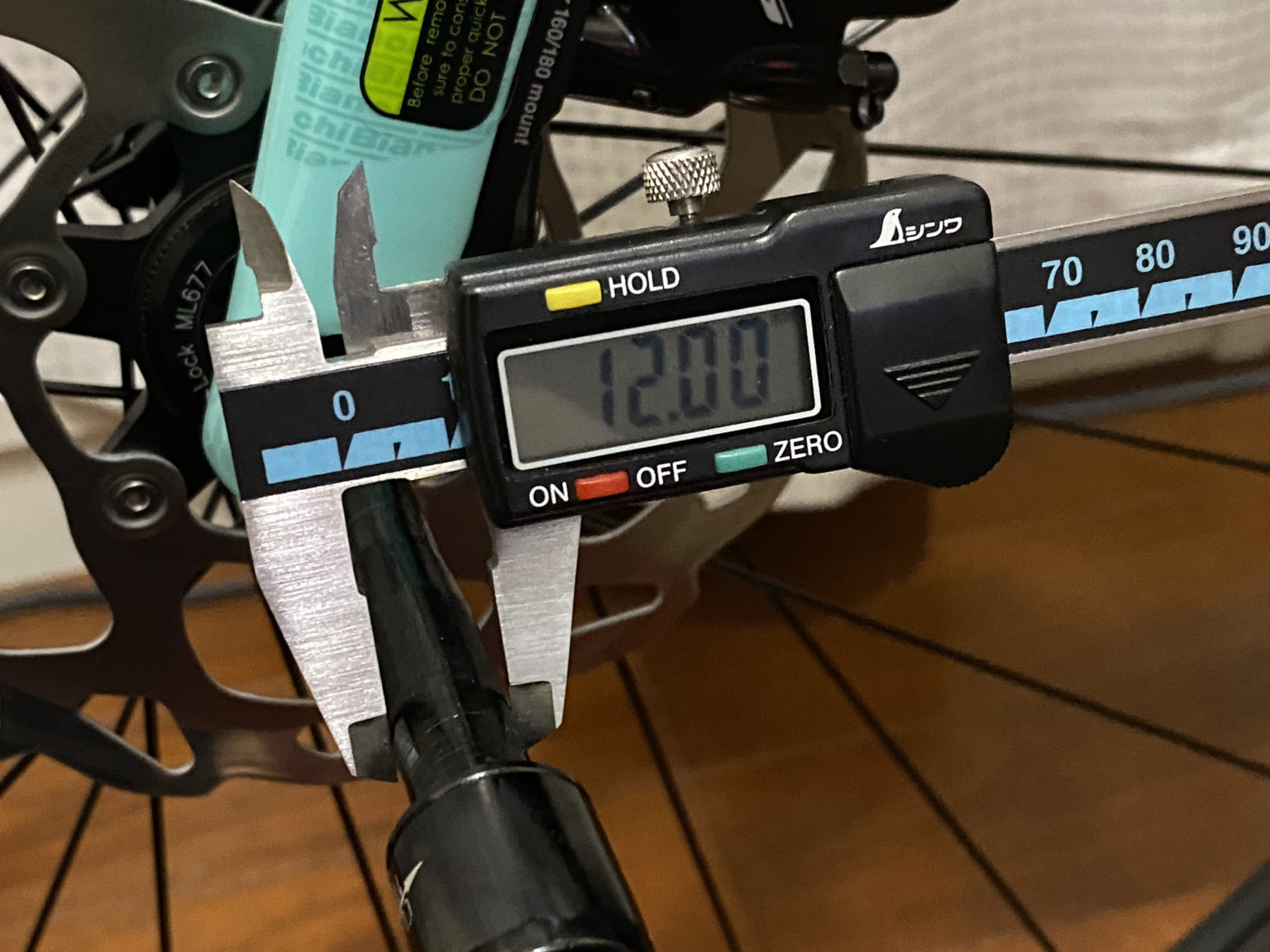 Bianchi SPRINT DISCのエンド幅とスルーアクスルのサイズを調べた | pplog cycle