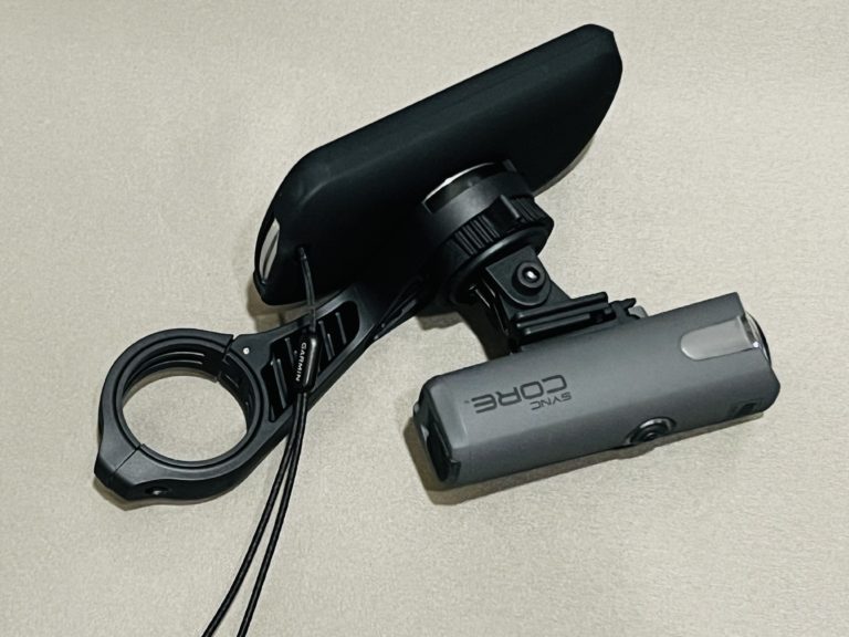 ガーミンの純正マウント下にライト(キャットアイ)やGoProを取り付ける2つの方法 | pplog cycle