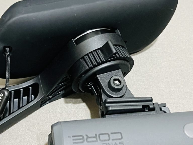 ガーミンの純正マウント下にライト(キャットアイ)やGoProを取り付ける2つの方法 | pplog cycle